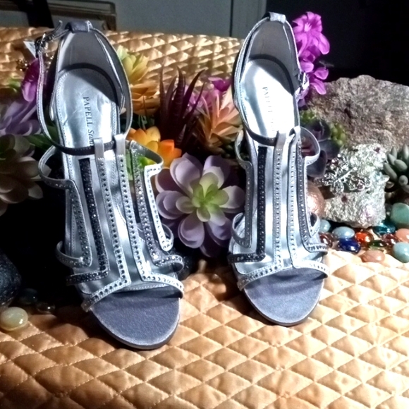 Adrianna Papell | Shoes | Like New Papell Studio Silver Formal Open Toe ...